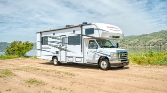 El Monte Class C Large [T] bei CamperDays mieten